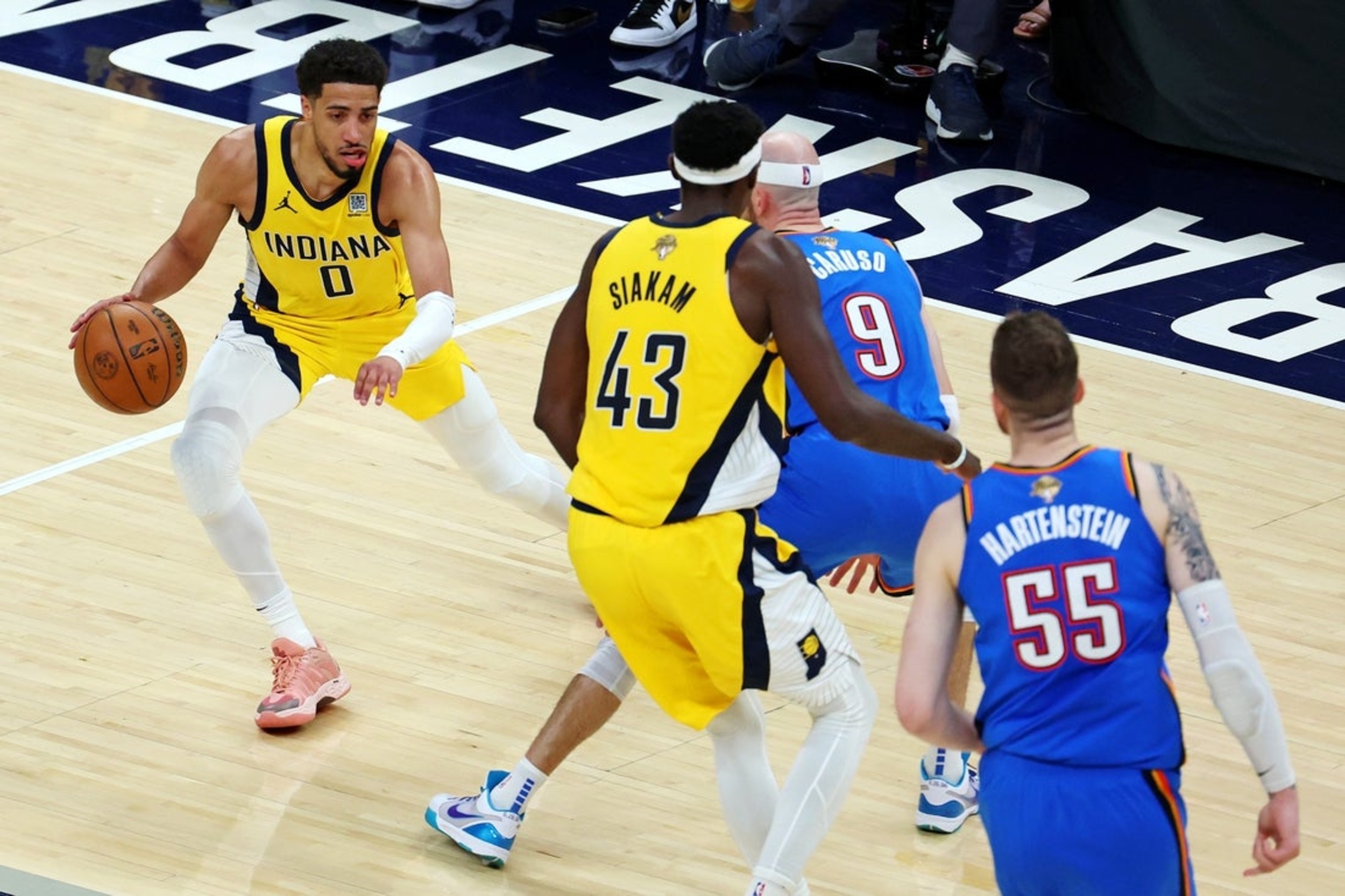 Backups bring down the house, Pacers take 2-1 Finals lead