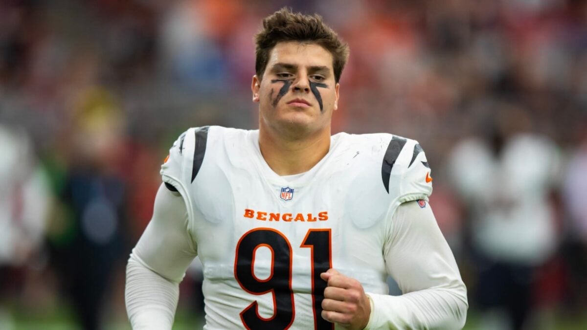 ‘Blunt’ Joe Burrow Admits Bengals Not Paying Trey Hendrickson Is a ...