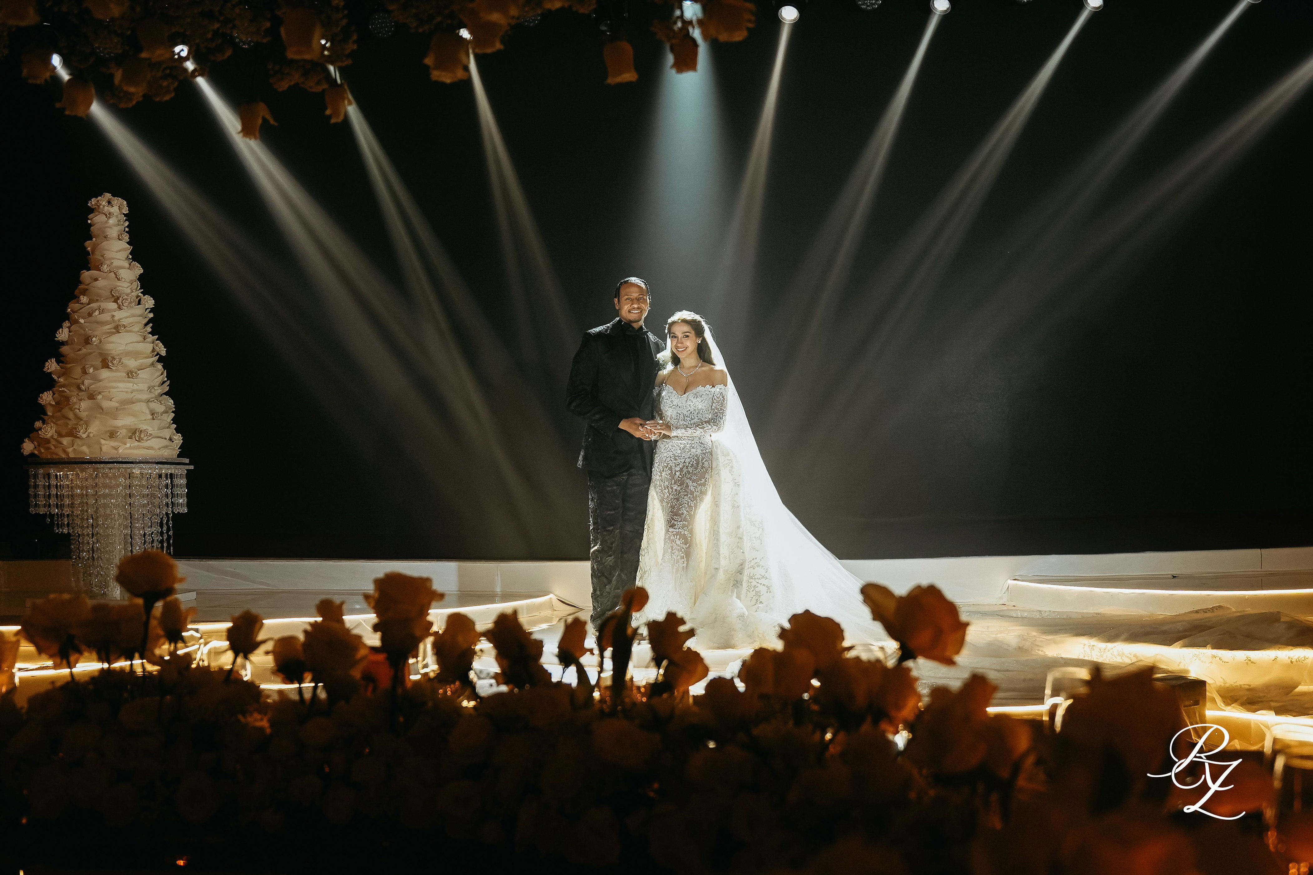 The Details of Zeinab Harake and Ray Parks Jr.'s Viral 5-Foot-Tall ...