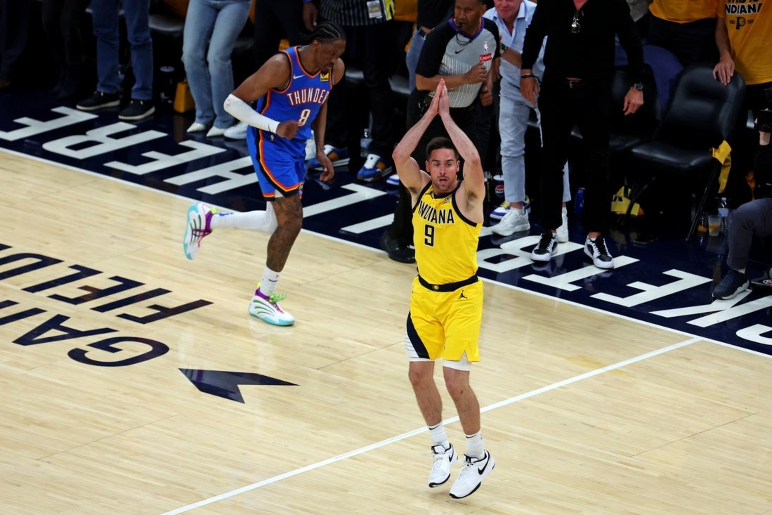 Pacers backups star, stake Indiana to 2-1 Finals lead