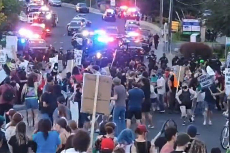Washington mayor declares state of emergency as anti-ICE protests grip city