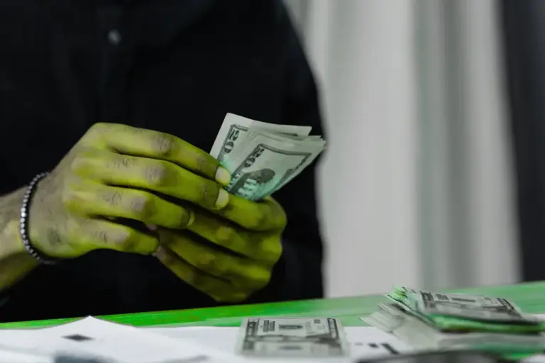 7 Genius Money Habits Millionaires Use To Build Wealth