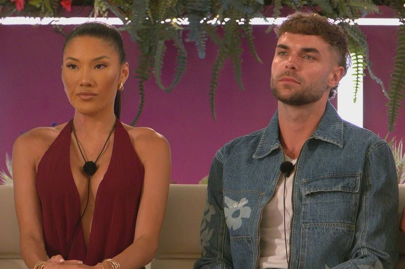 ITV Love Island fans only just realising Harry's age as Shakira romance sparks concern