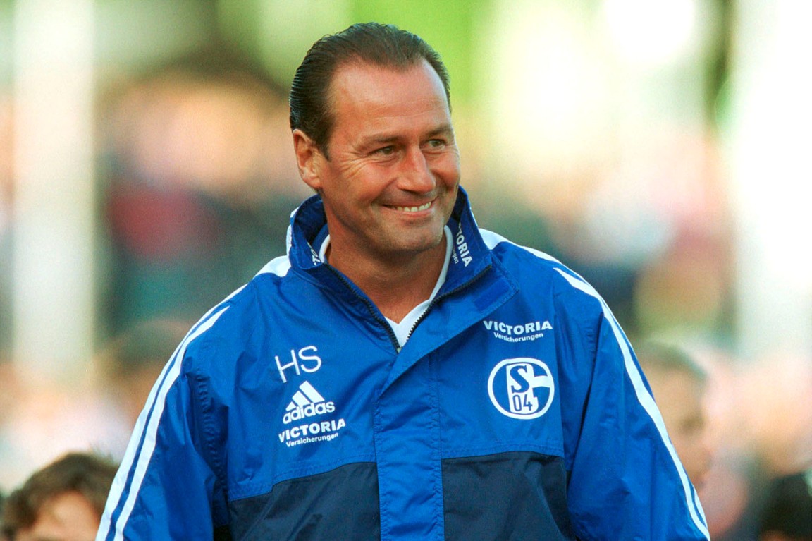 Simonis scherpt Nederlands Bundesliga-record aan met stap naar Wolfsburg