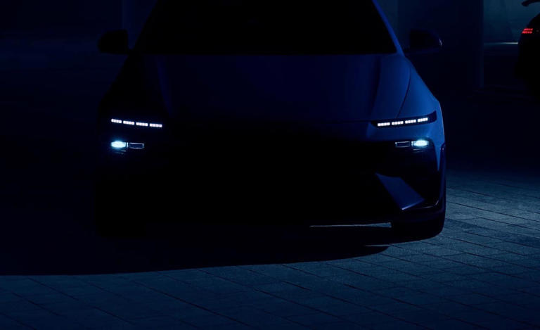 Hyundai Ioniq 6 N: le prime immagini, arriverà a luglio [TEASER]