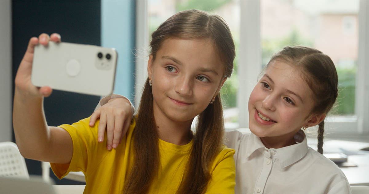 Experter varnar för unga tjejers hudvårdsrutiner