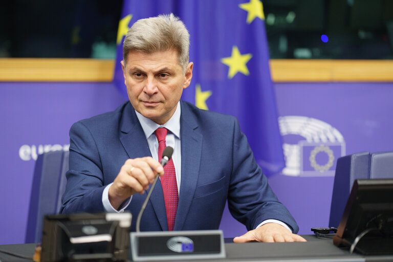Νικόλας Φαραντουρης: Οι σφαγές Χριστιανών στον ορθόδοξο Ι.Ναό Προφήτη ...