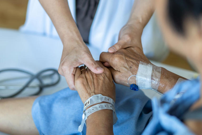 Leading risk factor for cancer revealed – and it’s not smoking, alcohol ...