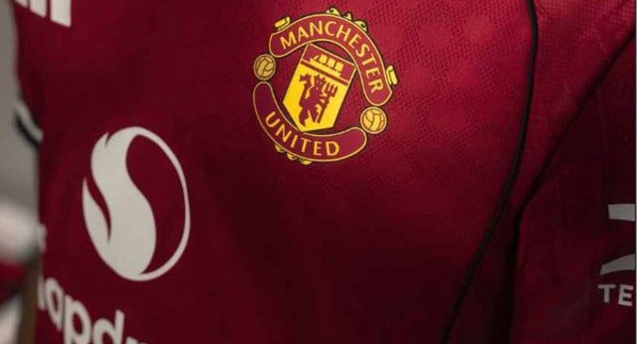 Manchester United unveil bold “Cantona Kung Fu Kick” inspired third kit!