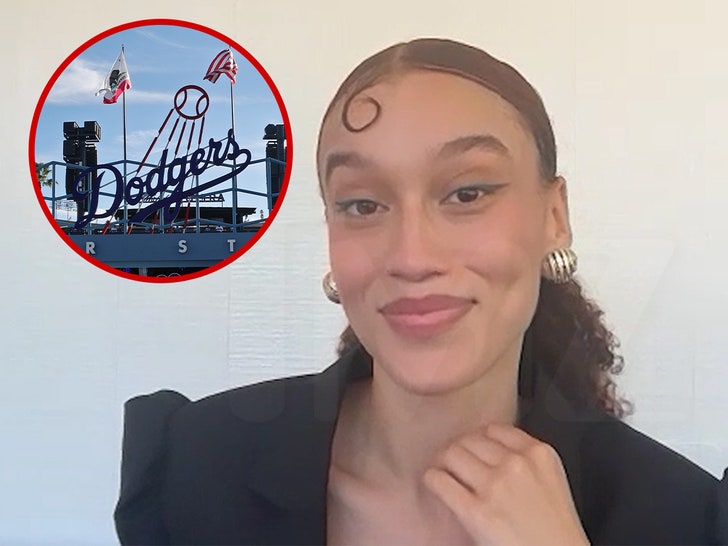 Singer Nezza Getting Death Threats After Singing Anthem in Spanish at ...