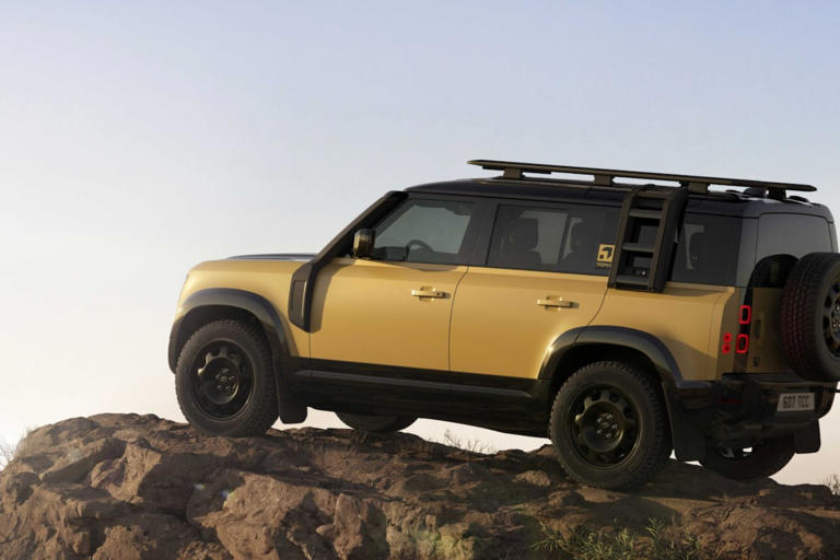 Land Rover Defender Trophy Edition Unveiled- More Capable Off-Road?