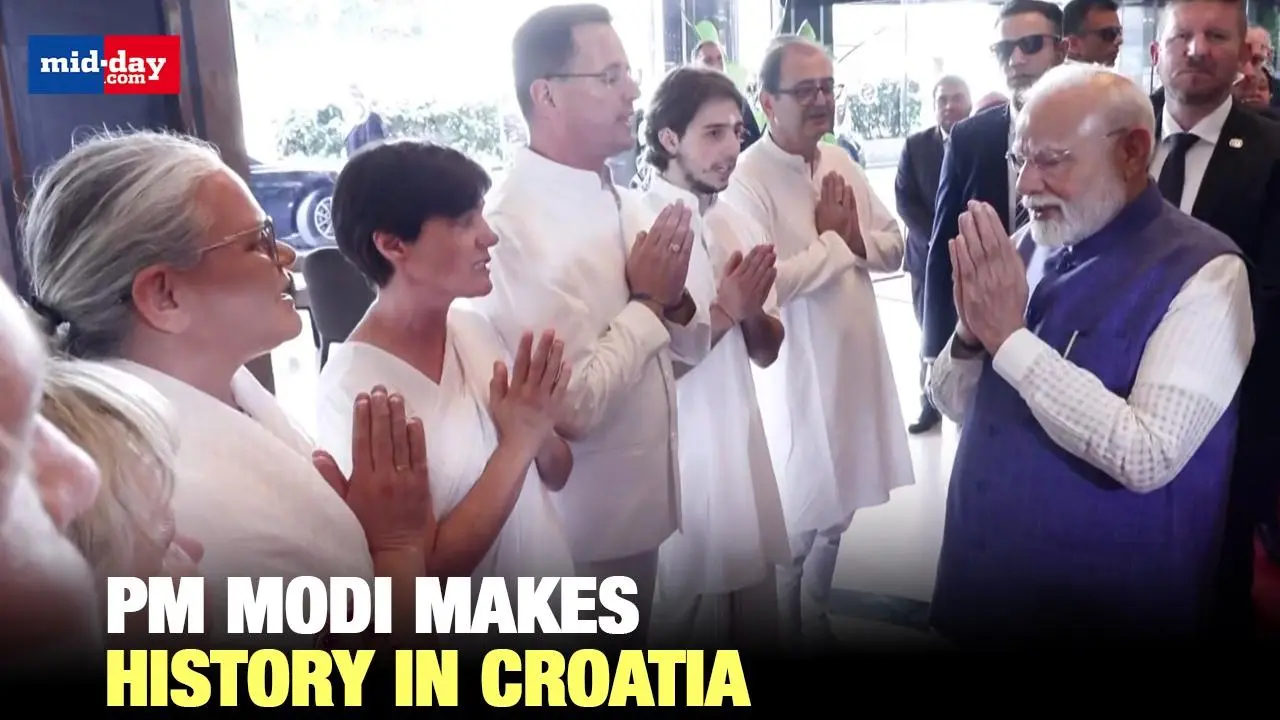 Prime Minister Narendra Modi Receives Grand Reception by Indian ...