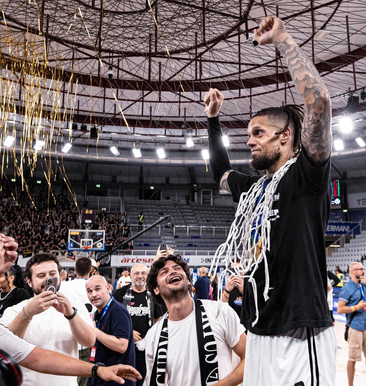 Daniel Hackett, che numeri. Pesarese l’italiano più vincente