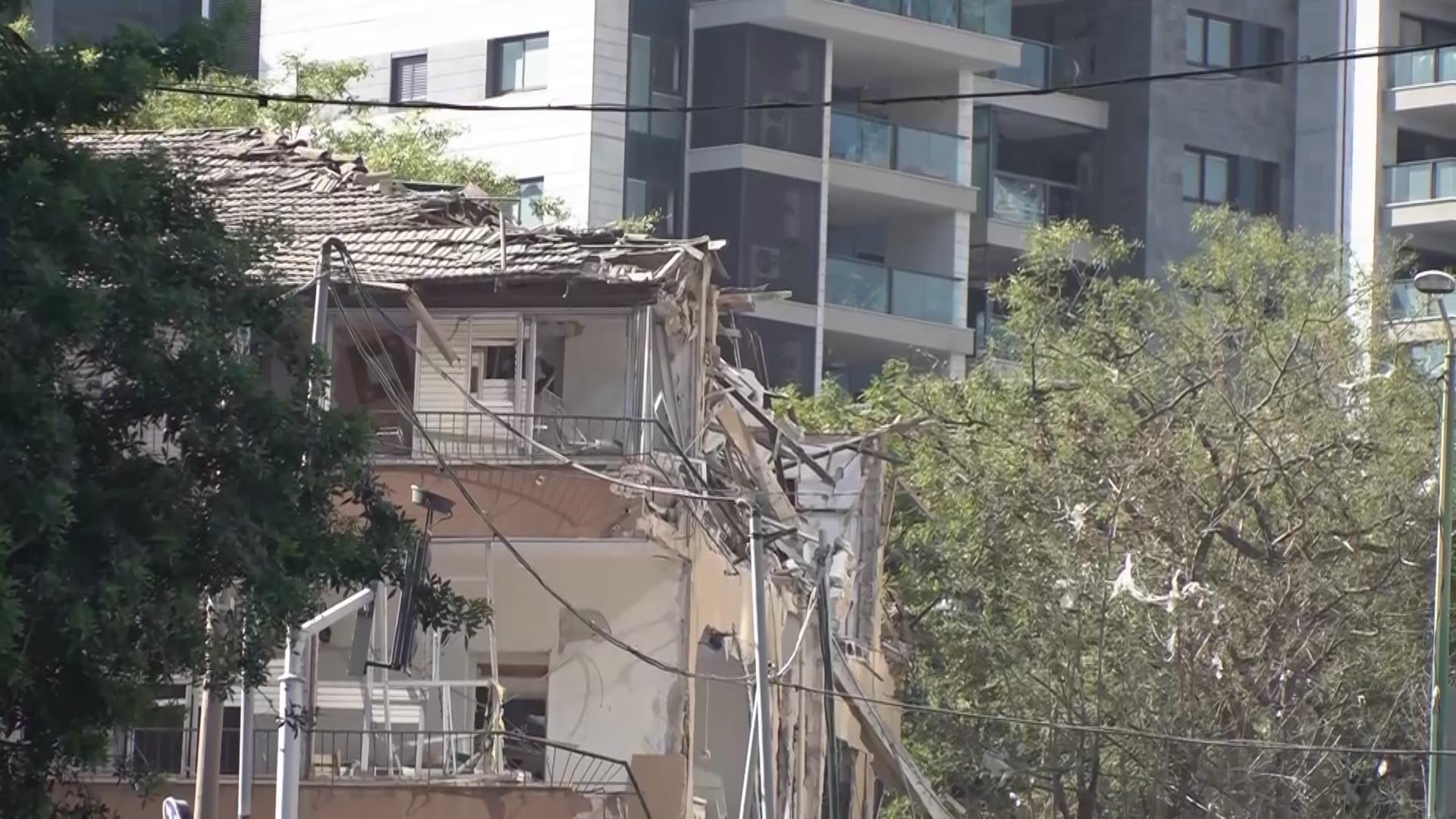 Scenes in central Israel after Iranian missile barrage