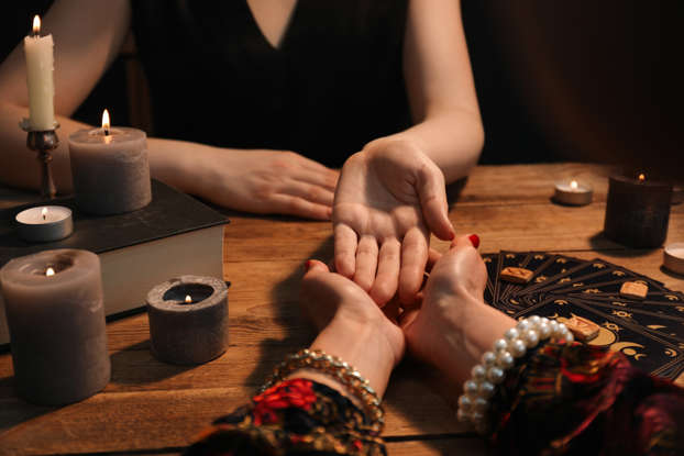 A beginner's guide to palm reading A beginner's guide to palm reading