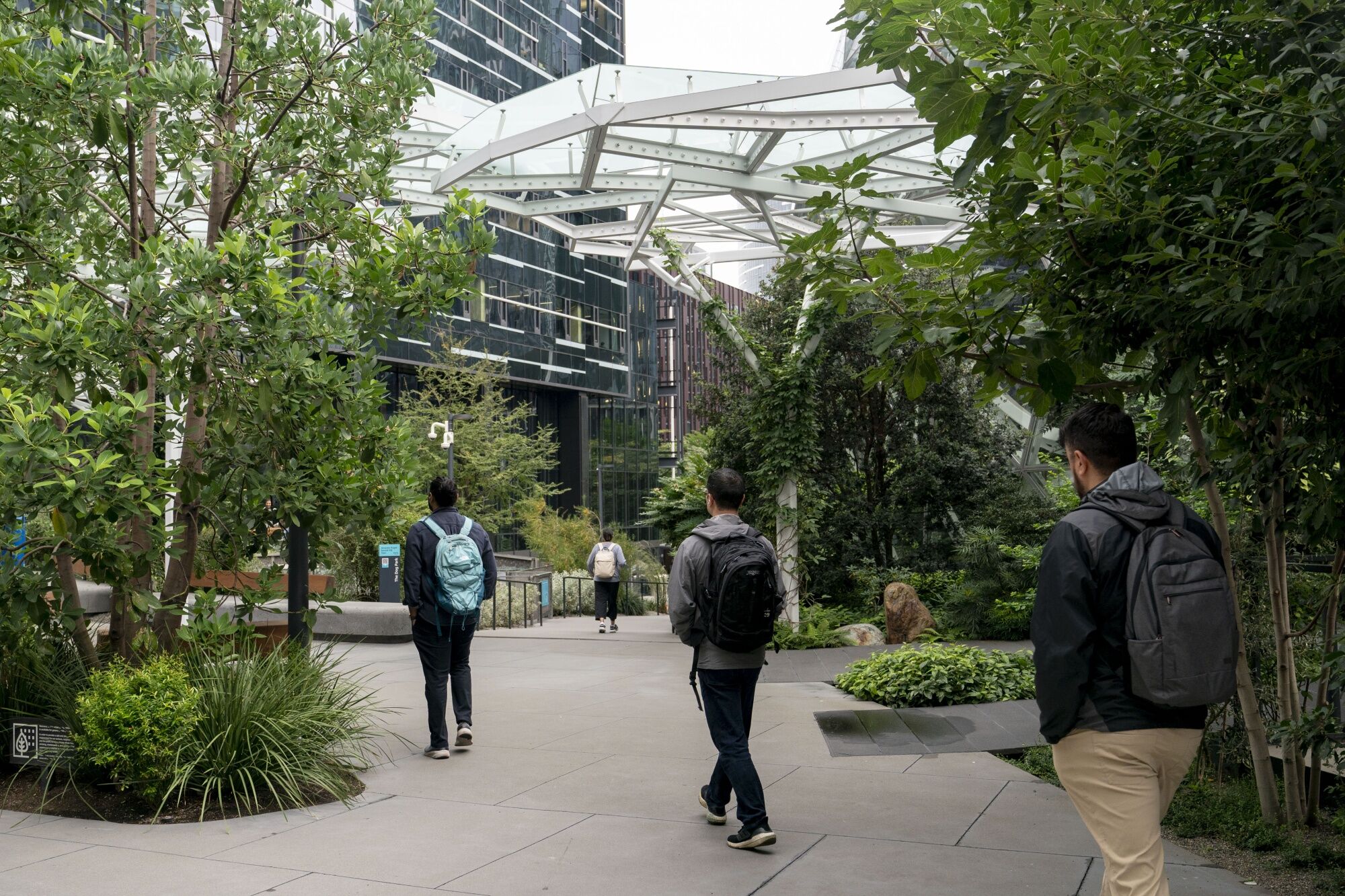 Amazon Orders Employees to Relocate to Seattle and Other Hubs