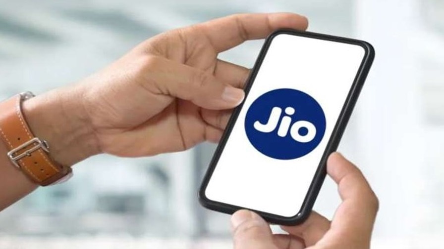 Jio Down? Downdetector Shows Massive Outage Across India, Users Vent On X