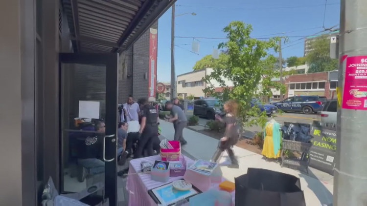 'He tried to pull out my eyes': Unprovoked attack on Seattle boutique owner
