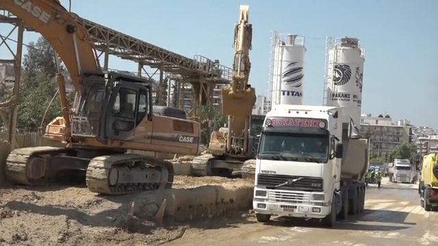 Το ΑΠΕ-ΜΠΕ στο εργοτάξιο του Μετρό στο Γαλάτσι