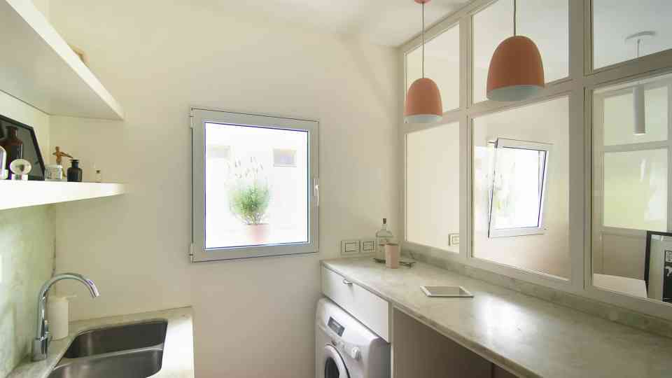 Calm and Narrow Minimalist Apartment, Buenos Aires - 30sqm/323sqft