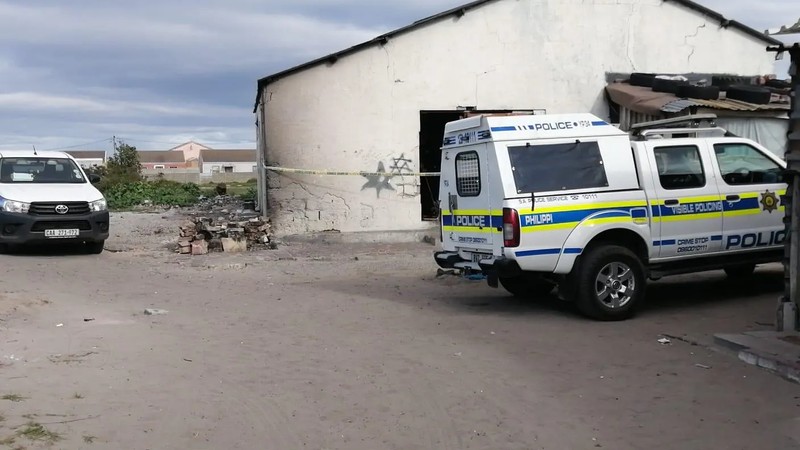 Residents call for demolition of Philippi problem building after car ...