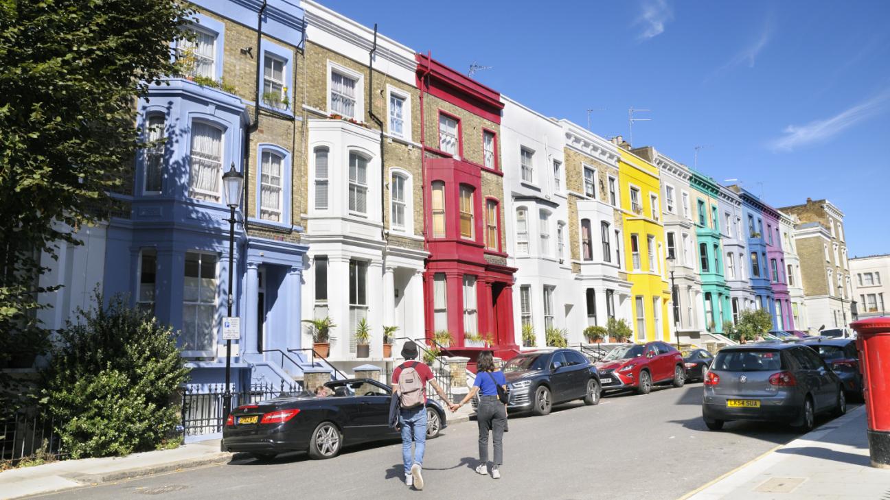 Notting Hill... off filter: Οι κάτοικοι αλλάζουν χρώμα στα σπίτια τους ...