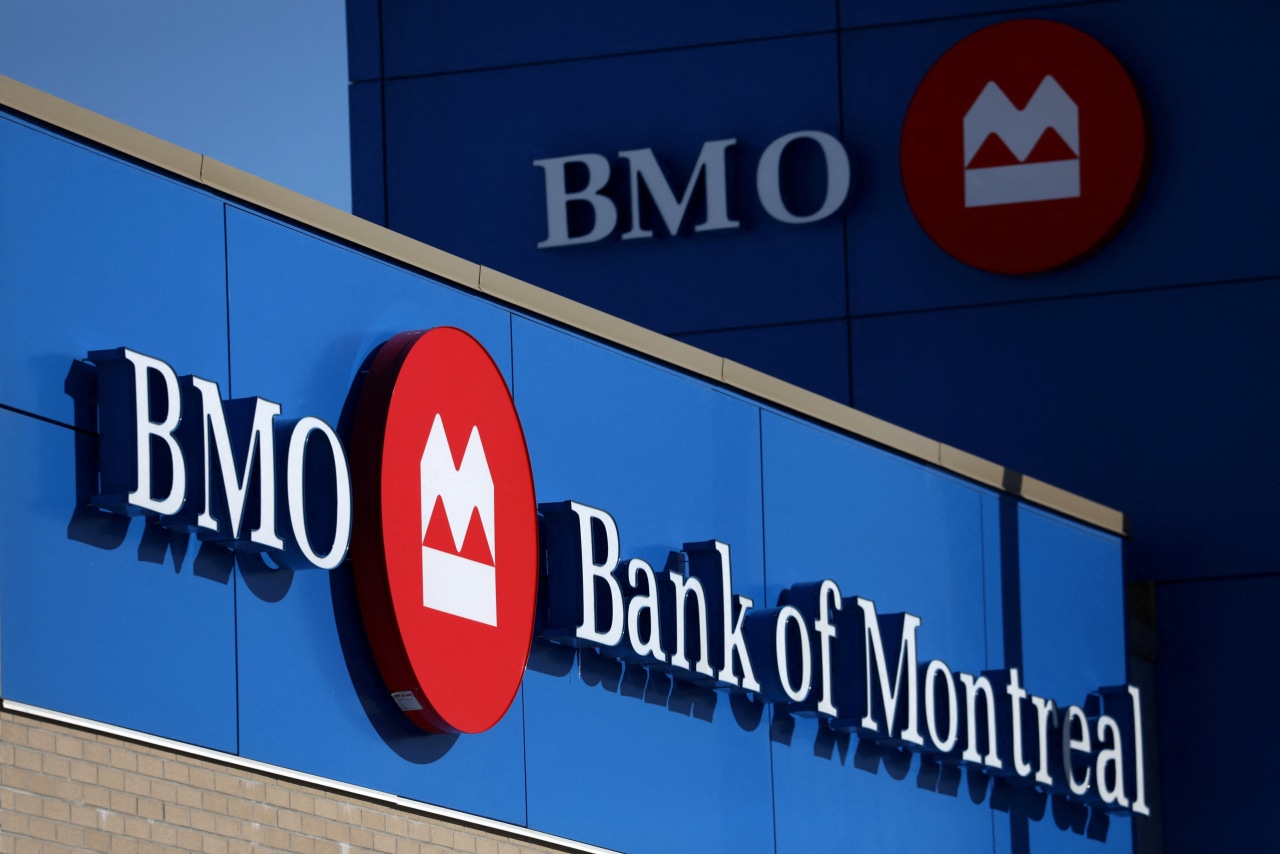 Bank of Montreal and rival lenders lift dividends on back of earnings ...