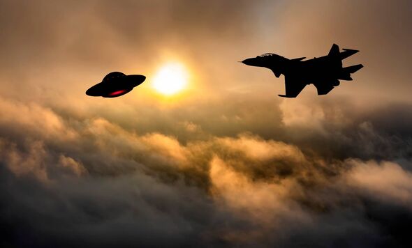 US fighter pilot says he spotted odd 'rectangular UFO' that was ...