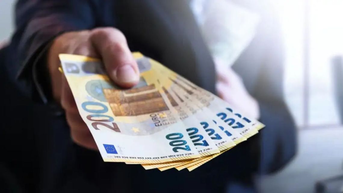 Euro hoy y euro blue hoy, EN VIVO: el minuto a minuto de la cotización ...