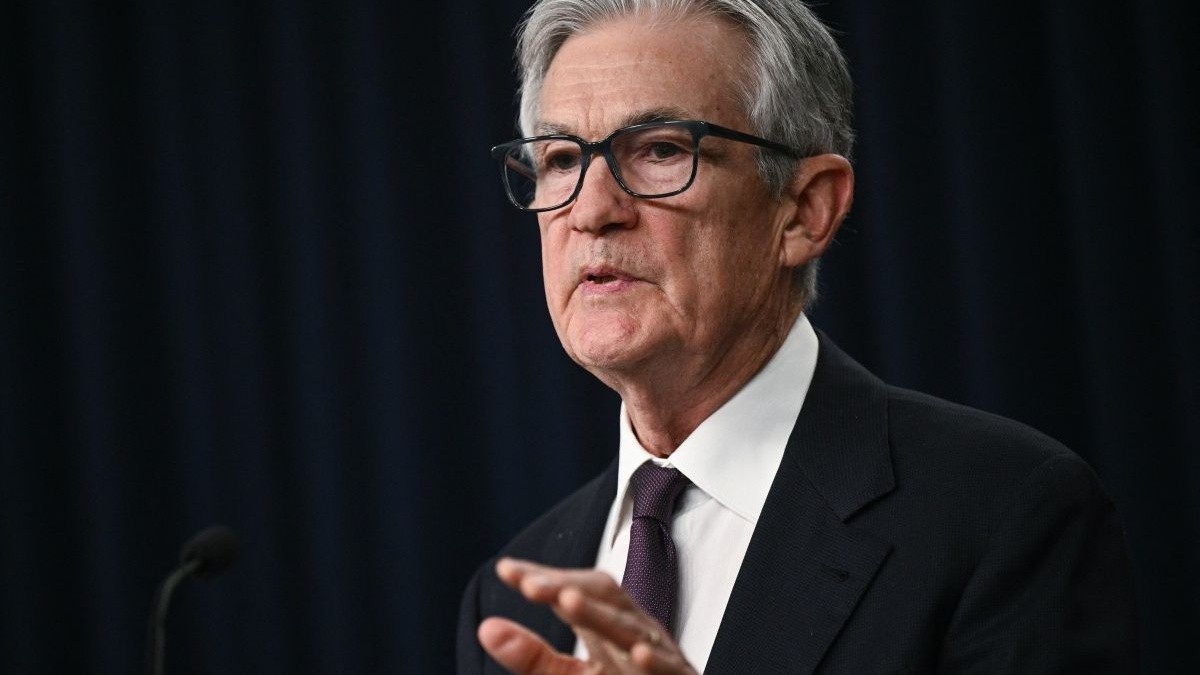 Stagflation on the Horizon? The Fed's Tense Battle Against Trump and ...