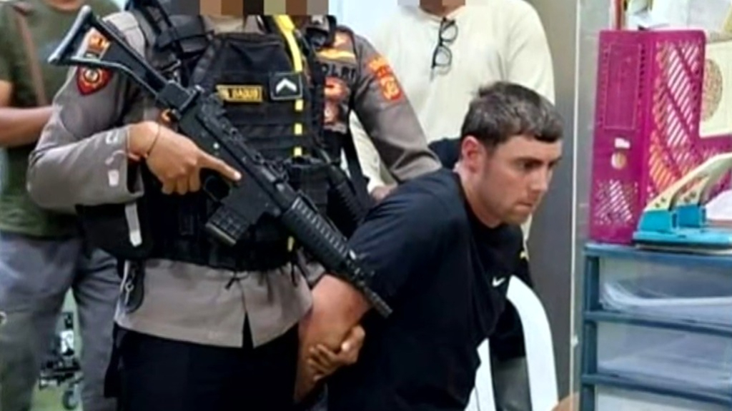 Details emerge about Sydney plumber accused of Bali shooting