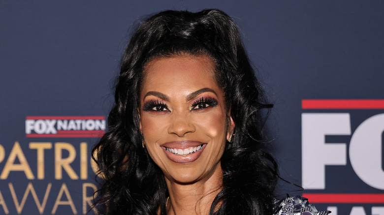 Harris Faulkner's Show-Stopping Legs Could Anchor The News Themselves