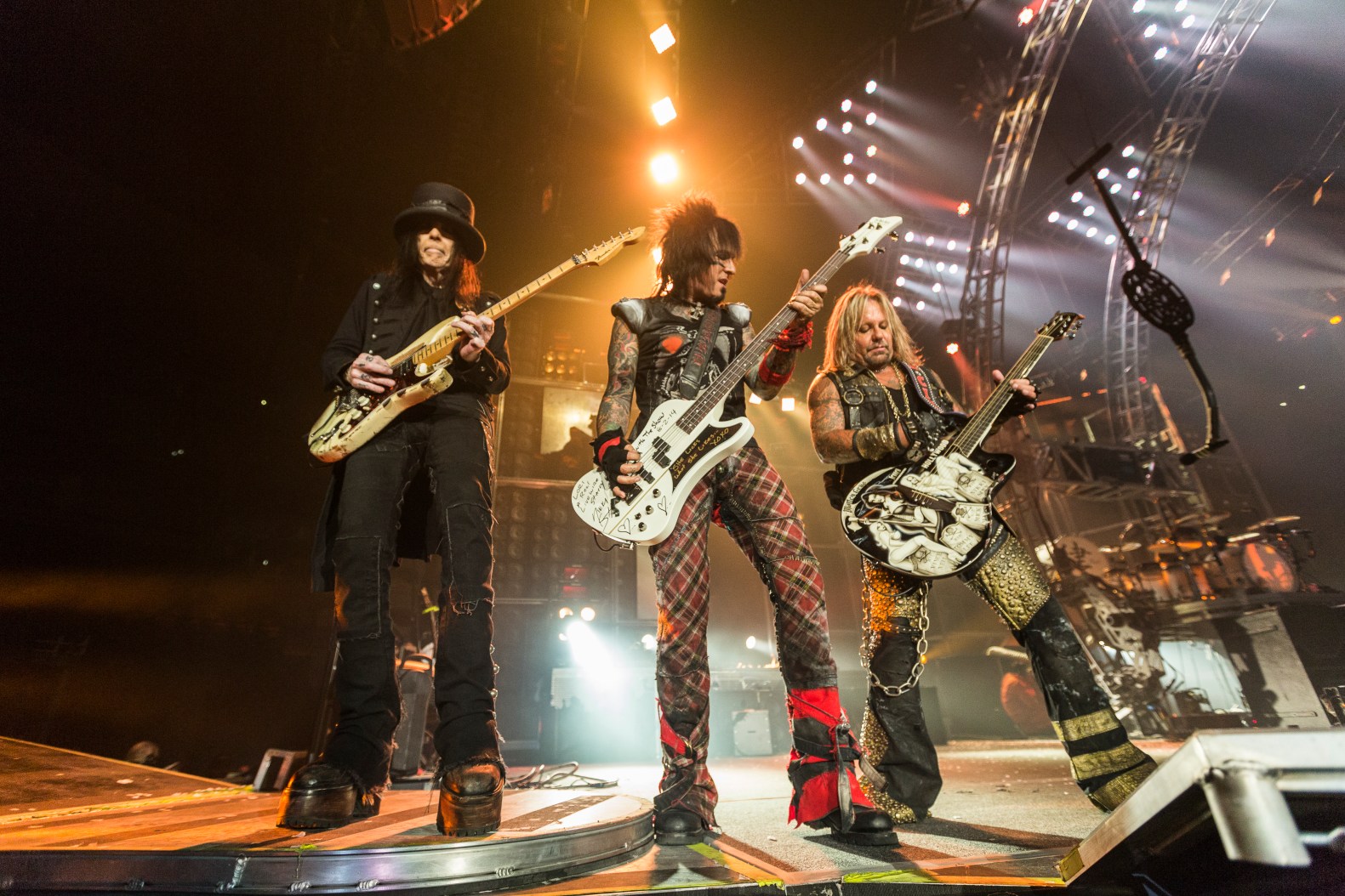 10 Iconic Bands Who Live and Breathe the Rock Star Lifestyle