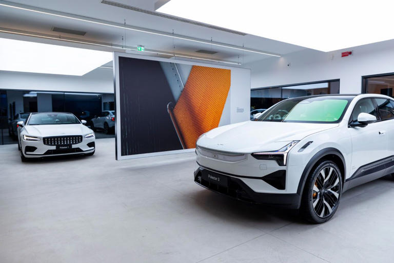 Dopo 69 immatricolazioni in sei mesi, cade l'ultimo store fisico