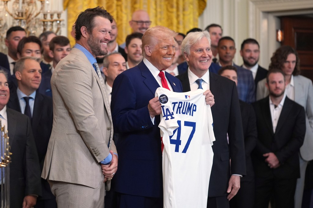 Meet Mark Walter, the billionaire who agreed to buy Lakers in historic ...