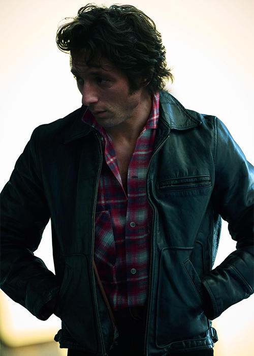 Watch: Jeremy Allen White channels the Boss as Bruce Springsteen film ...