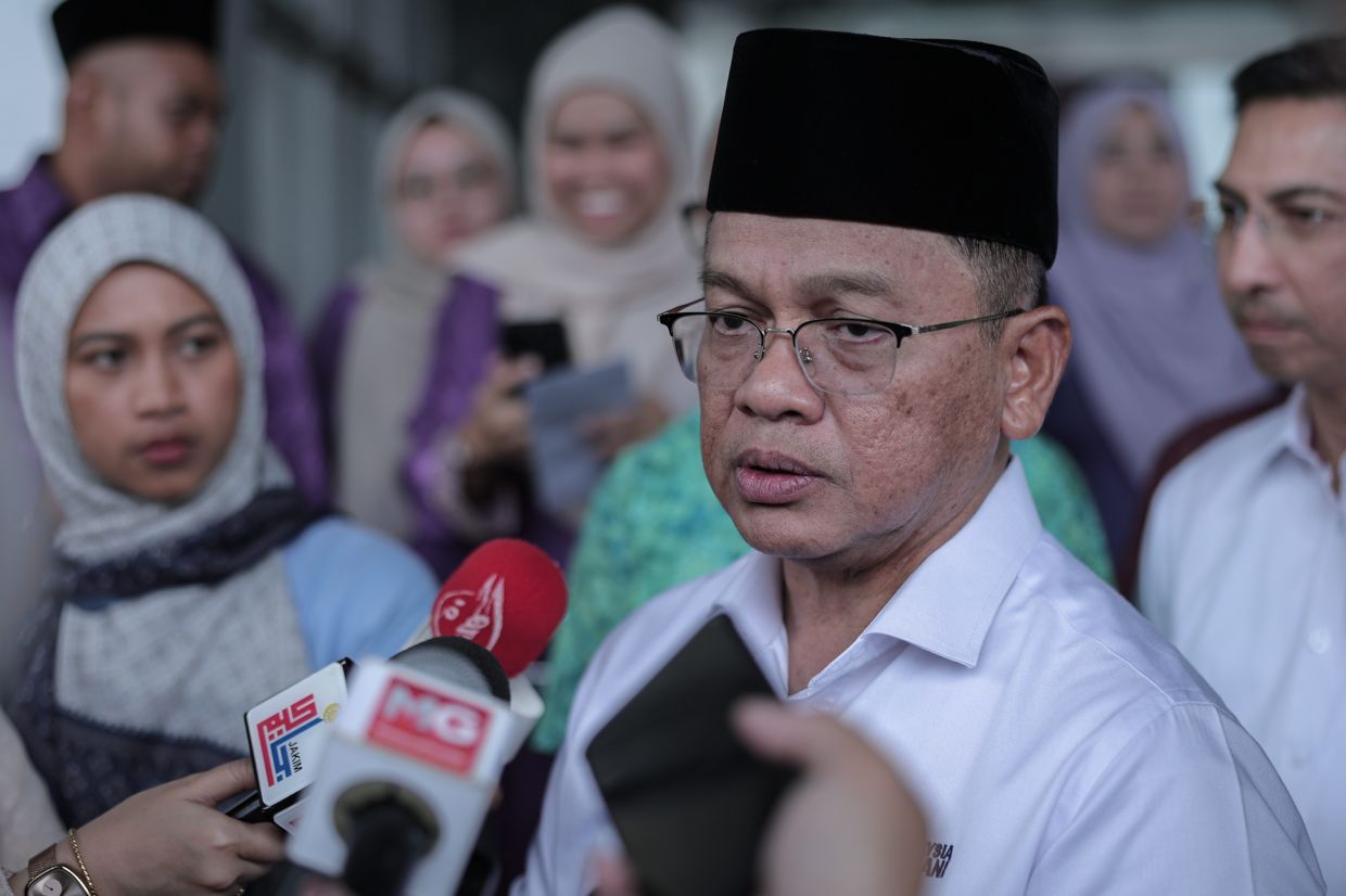 Shafie denies NPL write-off allegation