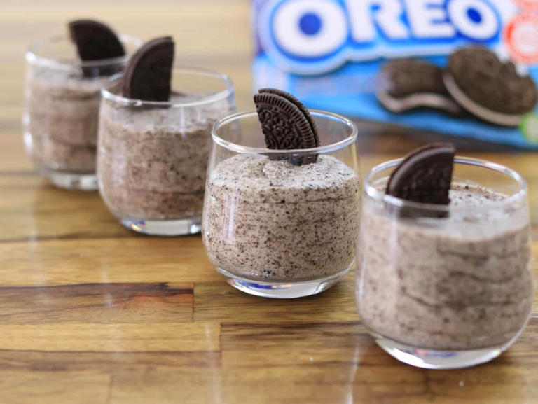 Easiest Oreo Mousse in 10 Minutes!