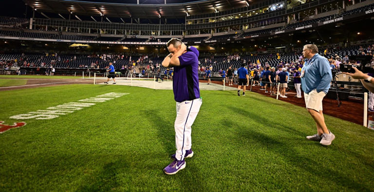 Jay Johnson “at a loss for words” after LSU’s win over Arkansas