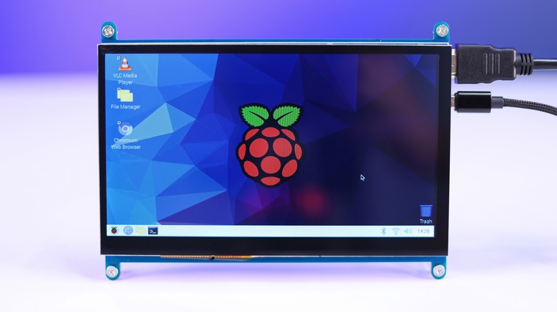 6 Raspberry Pi 5 Projects For Your Home Office