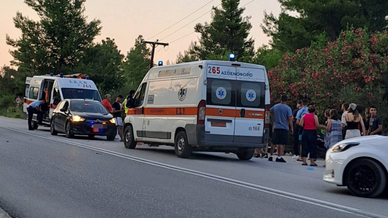 Χαλκιδική: Ελεύθερος ο 19χρονος που έπεσε με αυτοκίνητο σε στάση λεωφορείου