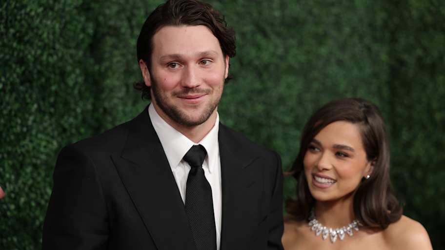 Wedding surprise at Josh Allen and Hailee Steinfeld’s ceremony had fans ...