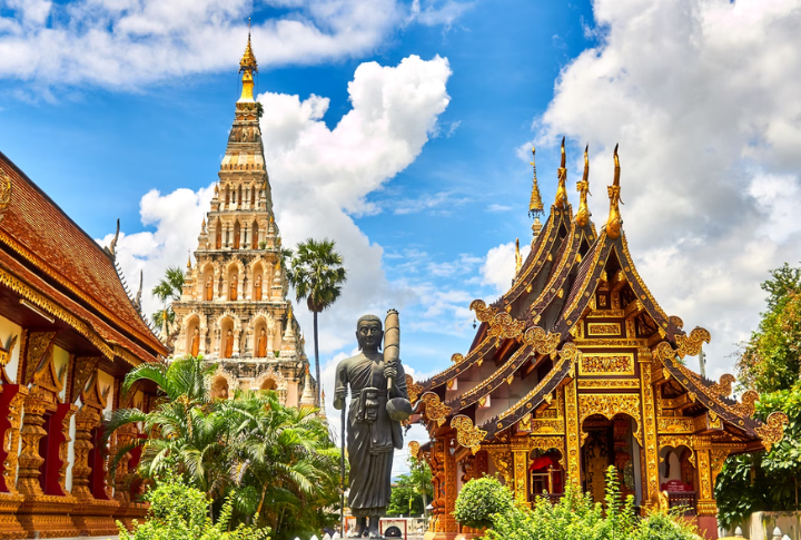 15 Etiquette Rules Every Traveler Should Know Before Visiting Thailand
