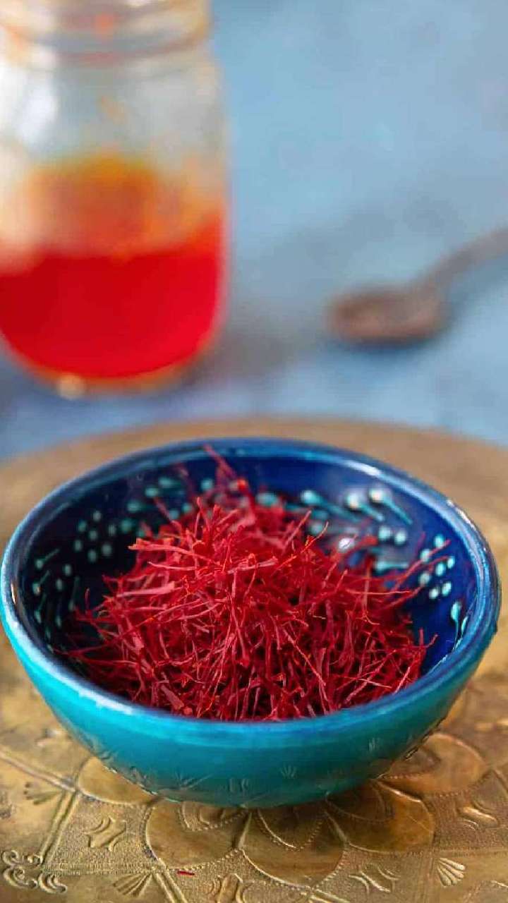 What Happens If You Eat Saffron At Night?