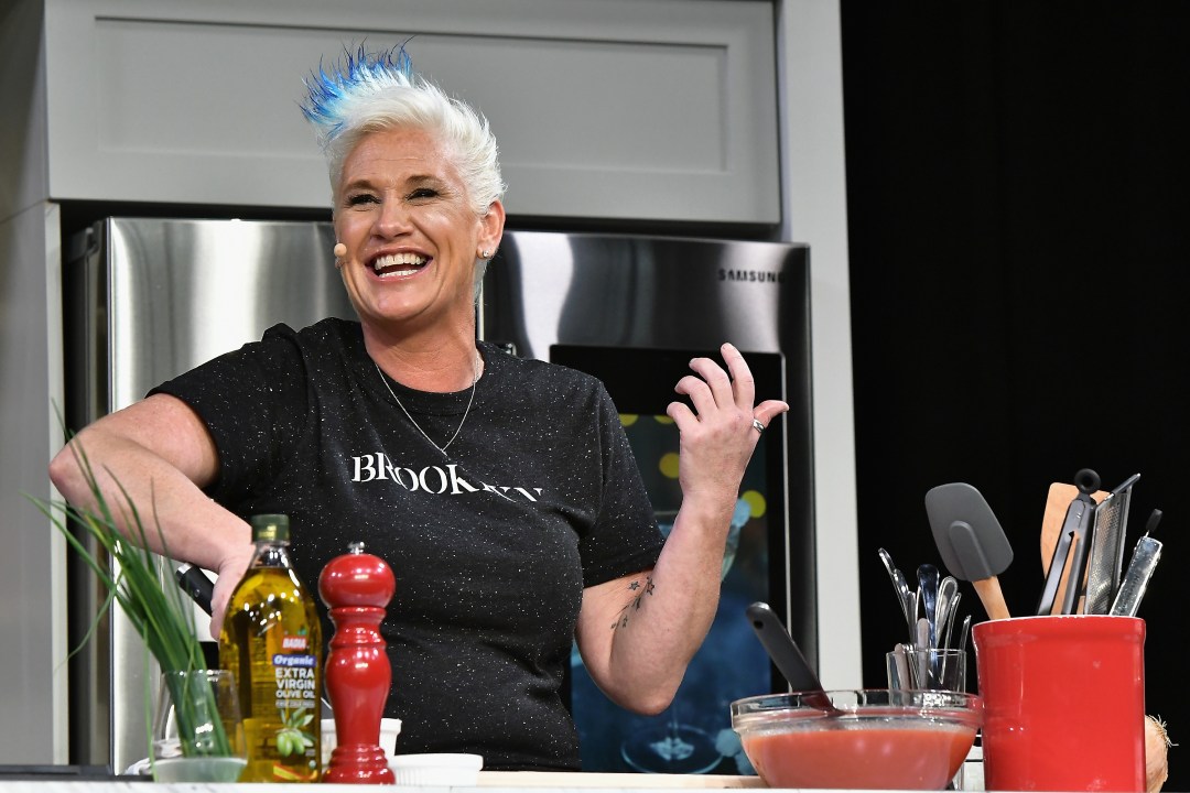 Anne Burrell gave Bobby Flay a gift that he’ll ‘have forever’