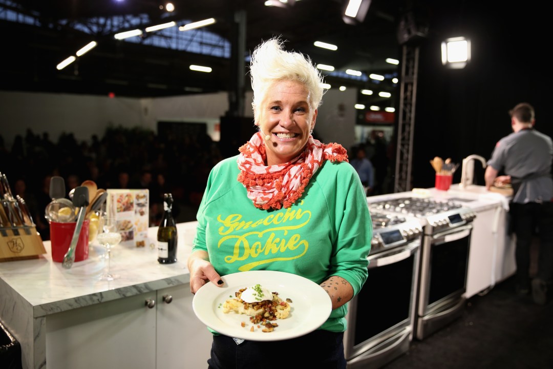 Anne Burrell gave Bobby Flay a gift that he’ll ‘have forever’