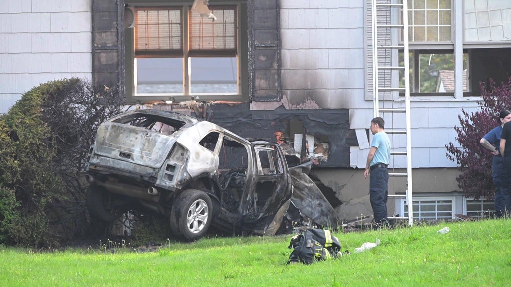 Driver dead after car crashes into Manhasset Quaker Meeting House ...