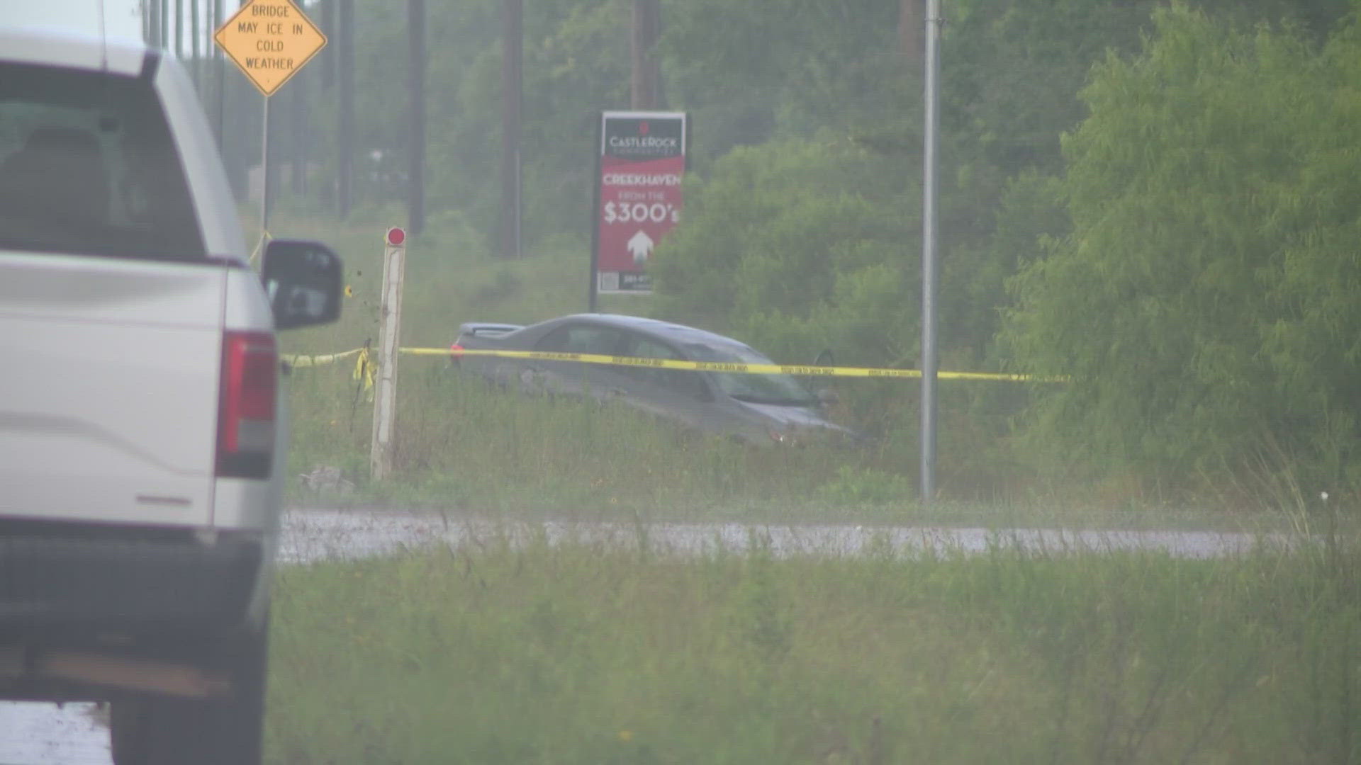 Suspect killed after chase, officer-involved shooting in Brazoria ...