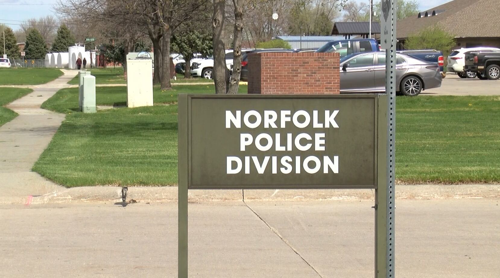 15-year-old arrested after allegedly punching Norfolk officer in police ...