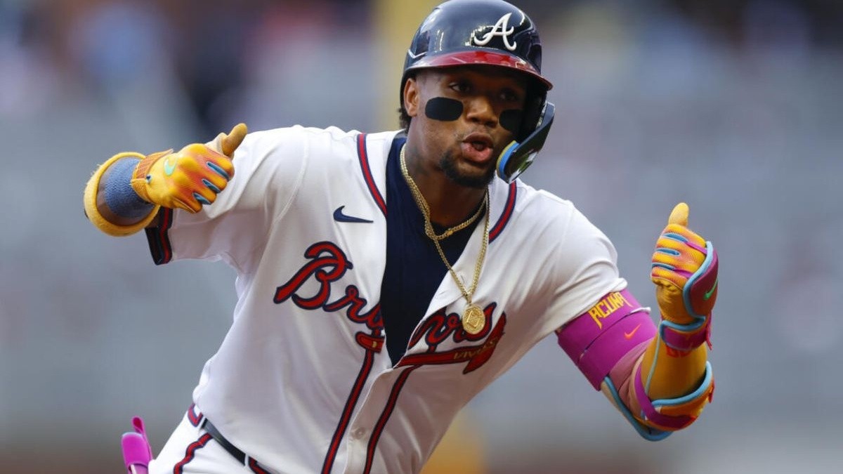 MLB: Ronald Acuña Jr. hits his 9th homer, sparking cheers and boos at ...